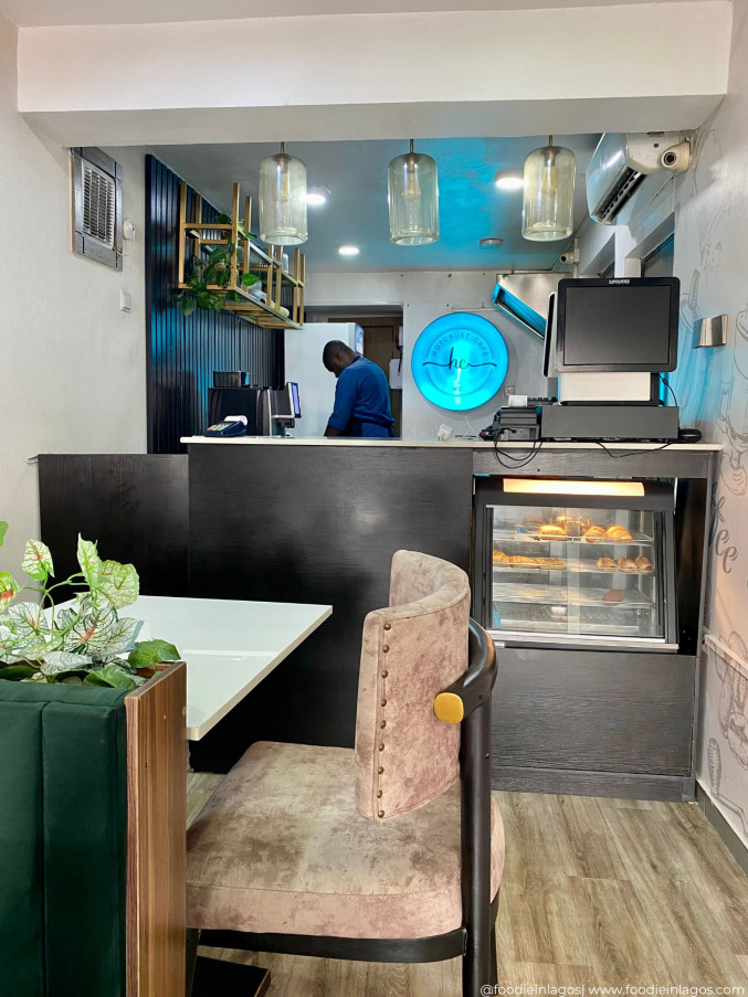 Hot Crust Cafe – ReviewIt